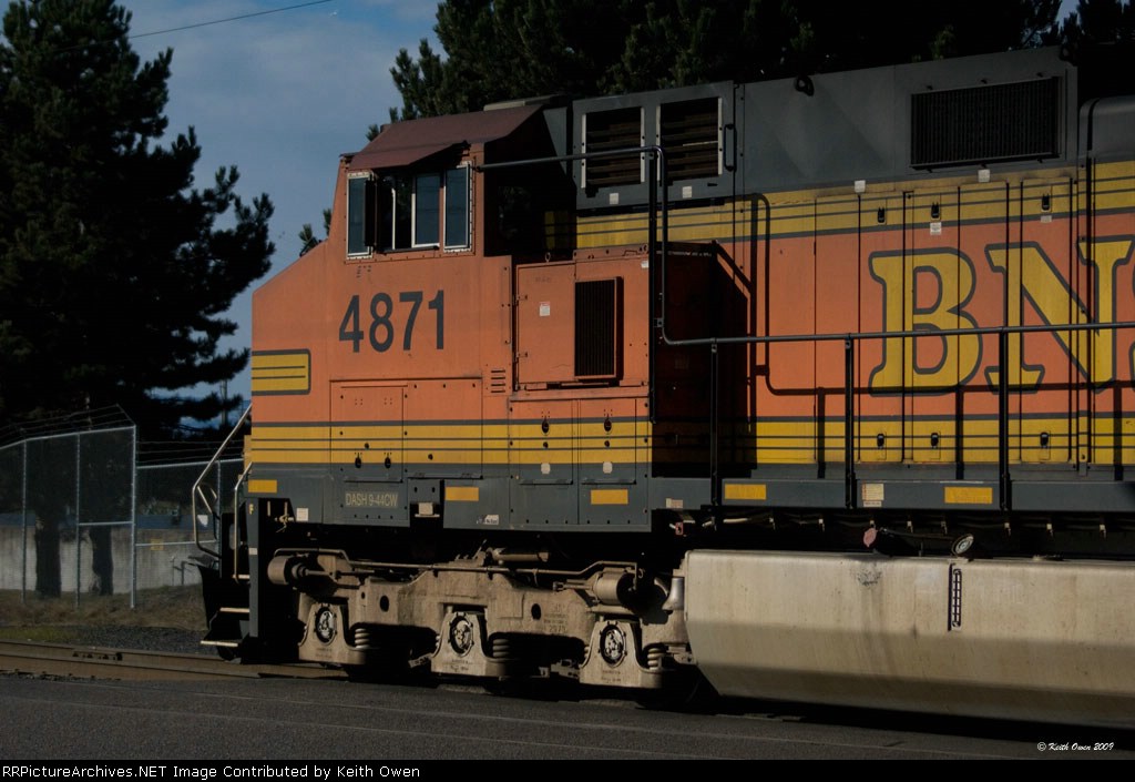 BNSF 4871